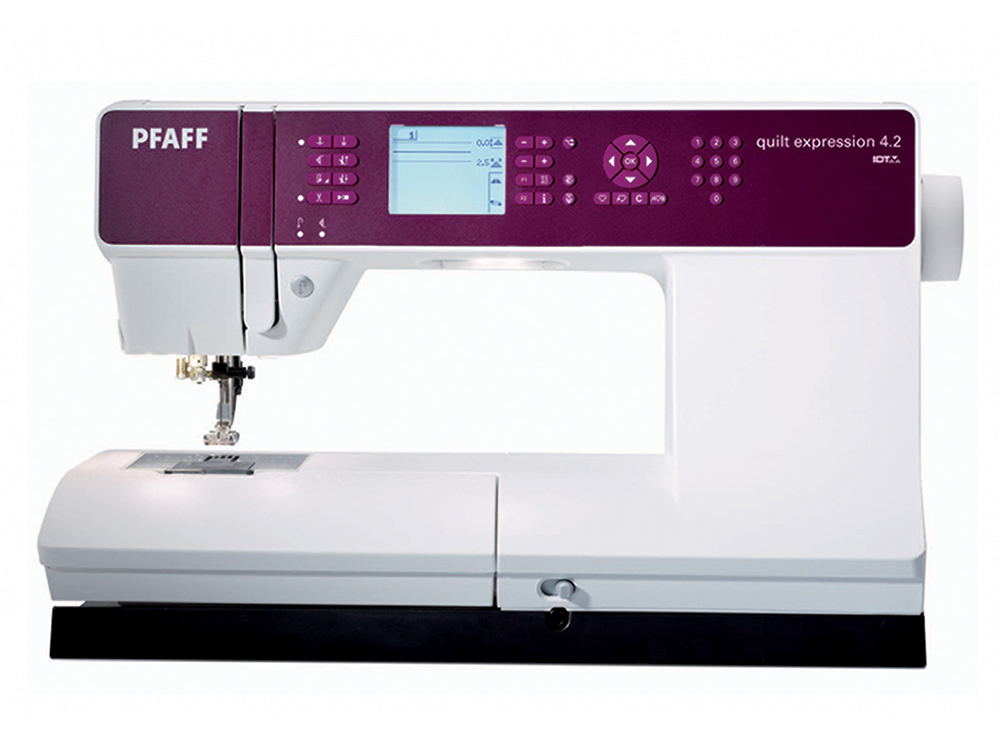 PFAFF Expression 4.2 | Comparateur STECKER: Machines à coudres ...